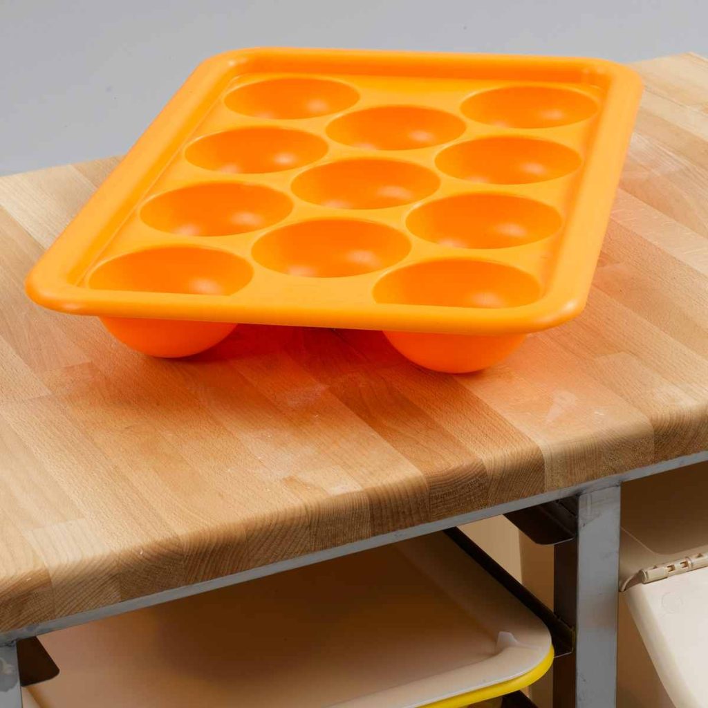 ALVEOPIZZ® Pizza Dough Proofing Tray 11 Cavities Orange - Scoritech USA